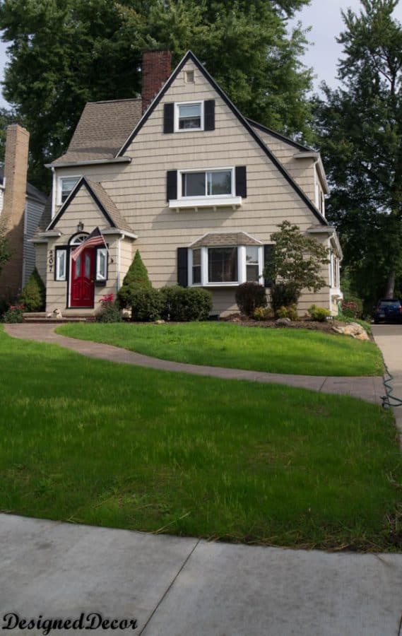 The Changes to the Outside of our House. - Designed Decor