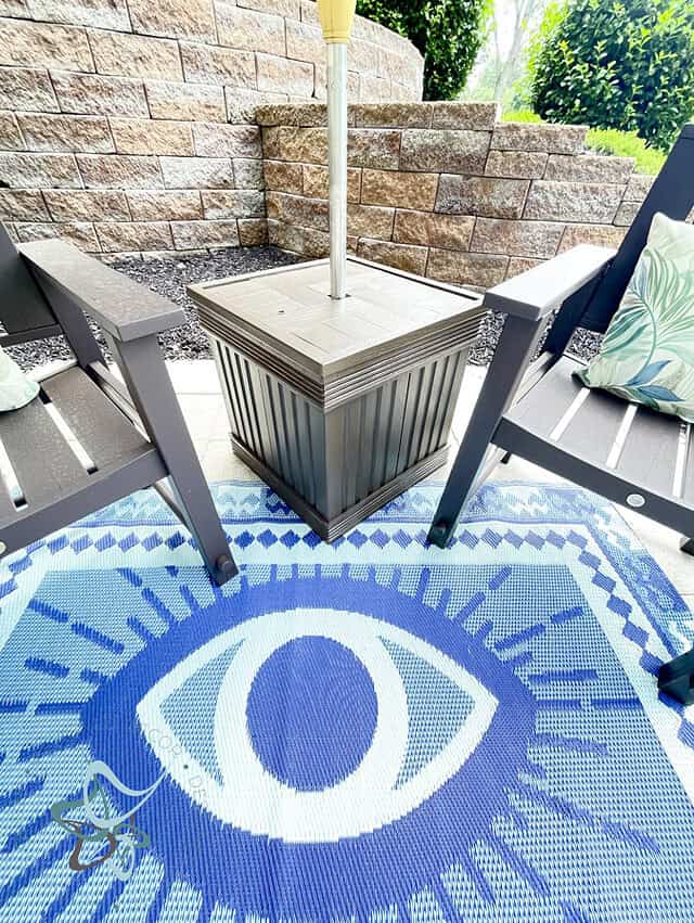 Easily build an Umbrella Side Table with Repurposed Wood